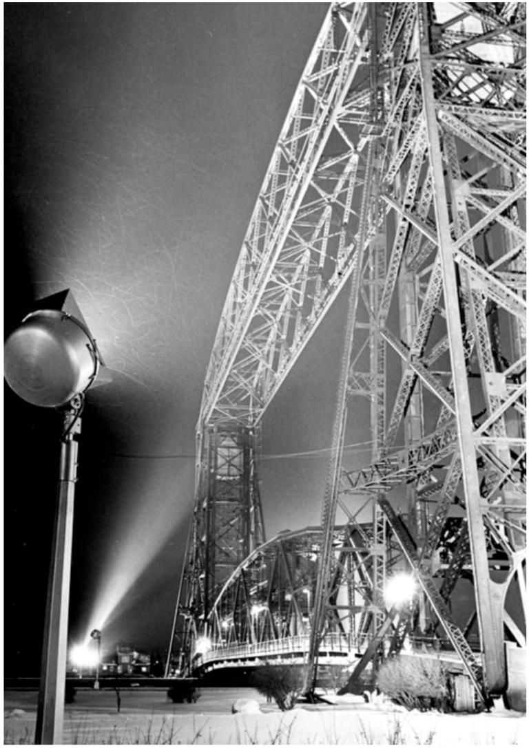 Shedding Light On Illuminating The Aerial Lift Bridge - Destination Duluth
